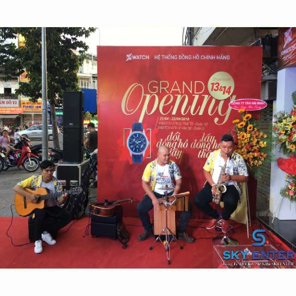 Cho Thuê Band Nhạc Acoustic Khai Trương Showroom Xwatch